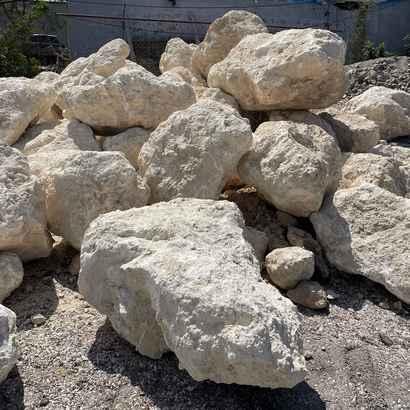 Limestone Caprock Boulder 36-48” (Sold By The Lb.) – Tierra Supply Co
